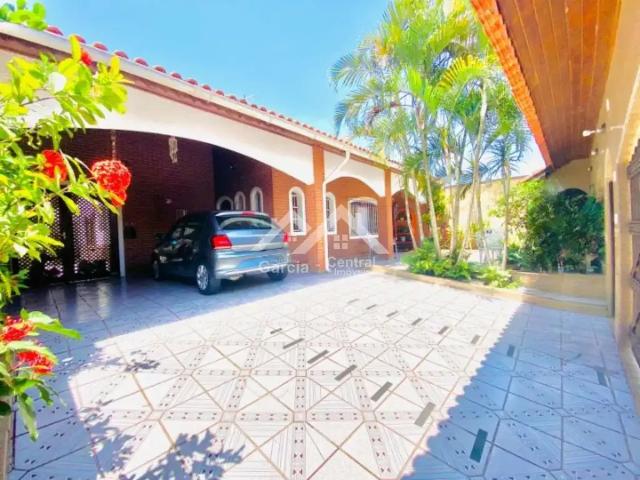 Casa / Sobrado para Venda em Peruíbe/SP Belmira Novaes 3 Quartos
