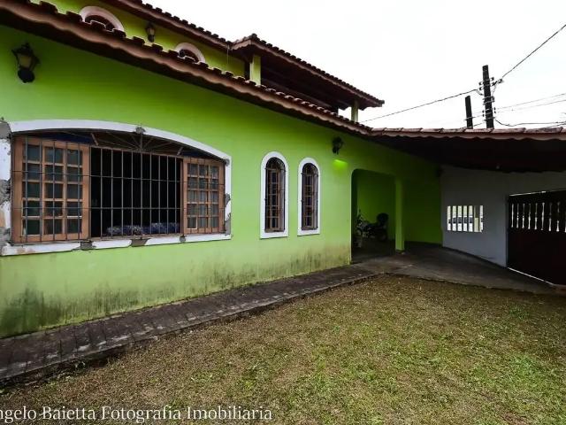 Casa / Sobrado para Venda em Peruíbe/SP Belmira Novaes 5 Quartos