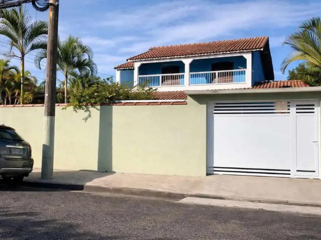 Casa / Sobrado para Venda em Peruíbe/SP Belmira Novaes 6 Quartos
