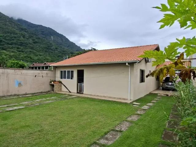 Casa / Sobrado para Venda em Peruíbe/SP Guaraú 2 Quartos