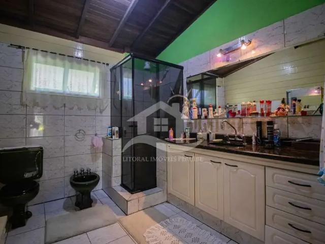 Casa / Sobrado para Venda em Peruíbe/SP Guaraú 3 Quartos