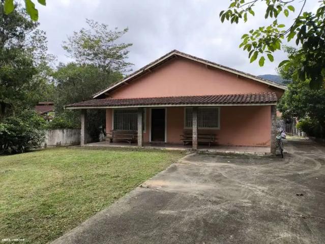 Casa / Sobrado para Venda em Peruíbe/SP Guaraú 3 Quartos