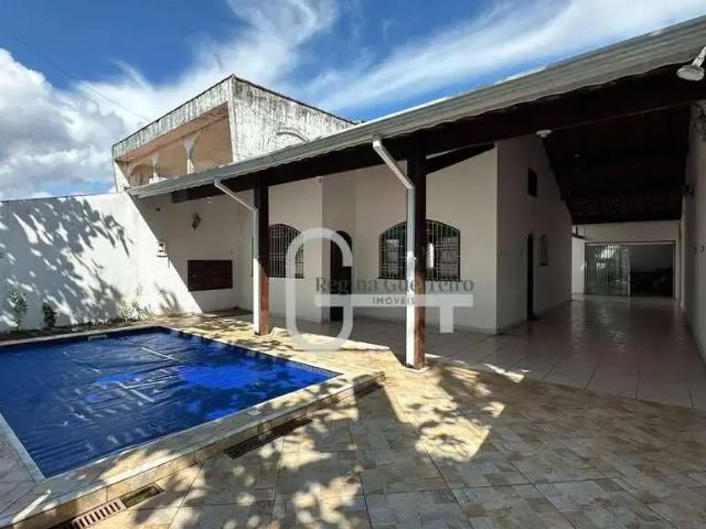 Casa / Sobrado para Venda em Peruíbe/SP Guaraú 4 Quartos