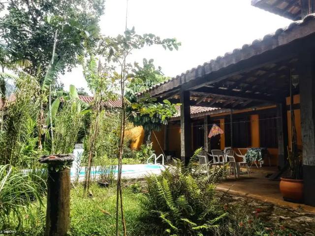 Casa / Sobrado para Venda em Peruíbe/SP Guaraú 4 Quartos