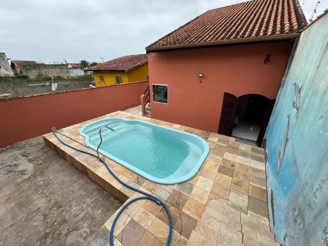 Casa / Sobrado para Venda em Peruíbe/SP Estância Balneária Maria Helena Novaes 6 Quartos