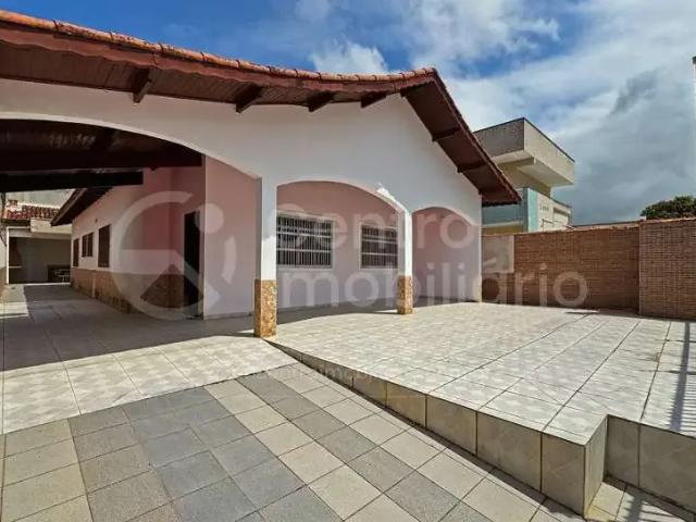 Casa / Sobrado para Venda em Peruíbe/SP Estância Balneária Convento Velho 3 Quartos