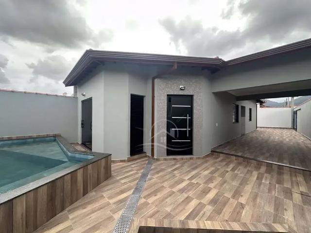 Casa / Sobrado para Venda em Peruíbe/SP Estancia Dos Eucaliptos 3 Quartos