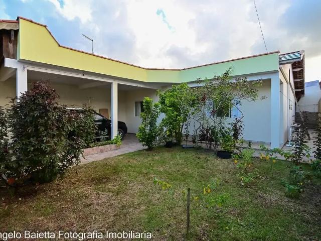 Casa / Sobrado para Venda em Peruíbe/SP Estancia Dos Eucaliptos 2 Quartos