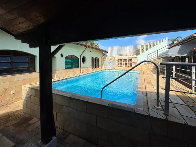 Casa / Sobrado para Venda em Peruíbe/SP Estancia São Jose 4 Quartos