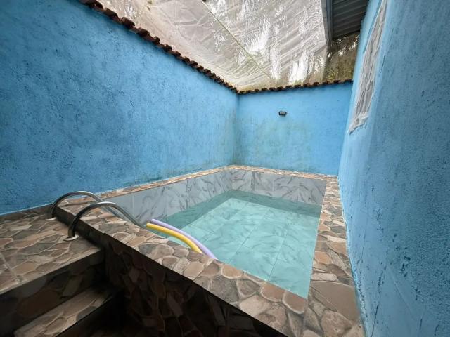 Casa / Sobrado para Venda em Peruíbe/SP Estância Santa Cruz 3 Quartos
