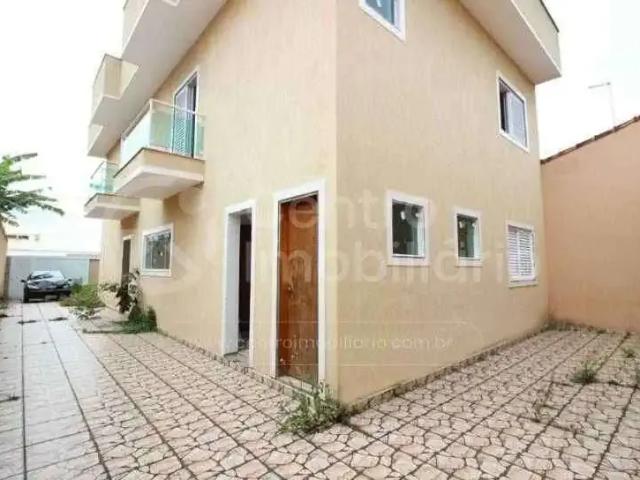 Casa / Sobrado para Venda em Peruíbe/SP Jardim Marcia 4 Quartos