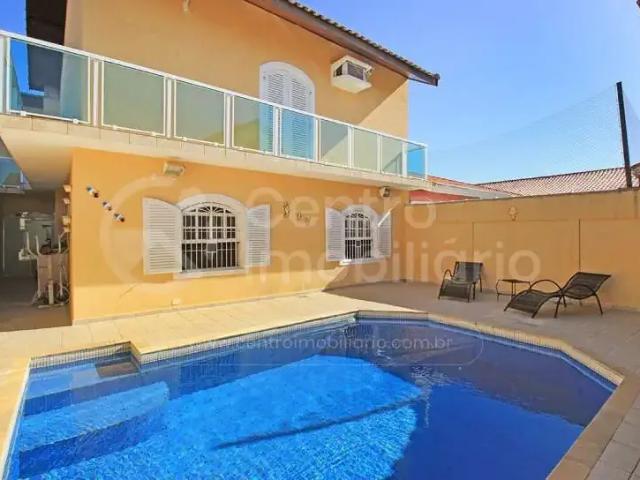 Casa / Sobrado para Venda em Peruíbe/SP Jardim Marcia 3 Quartos