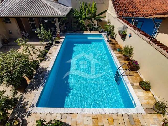 Casa / Sobrado para Venda em Peruíbe/SP Jardim Beira Mar 3 Quartos