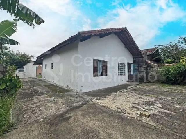 Casa / Sobrado para Venda em Peruíbe/SP Jardim Brasil 1 Quartos