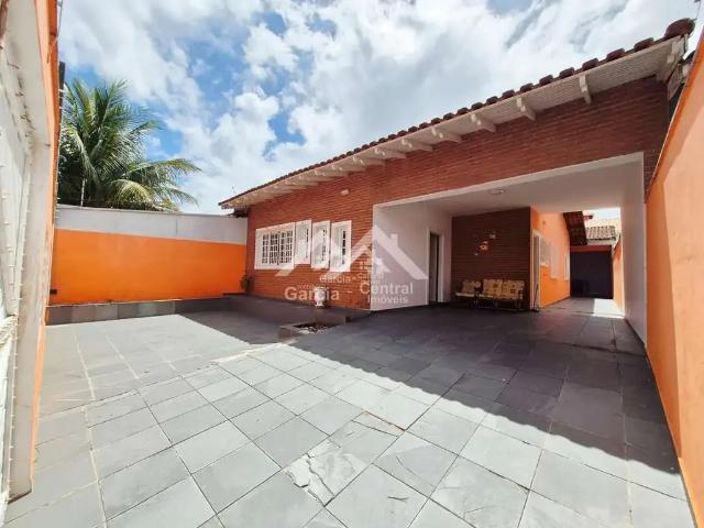 Casa / Sobrado para Venda em Peruíbe/SP Jardim Casablanca 3 Quartos