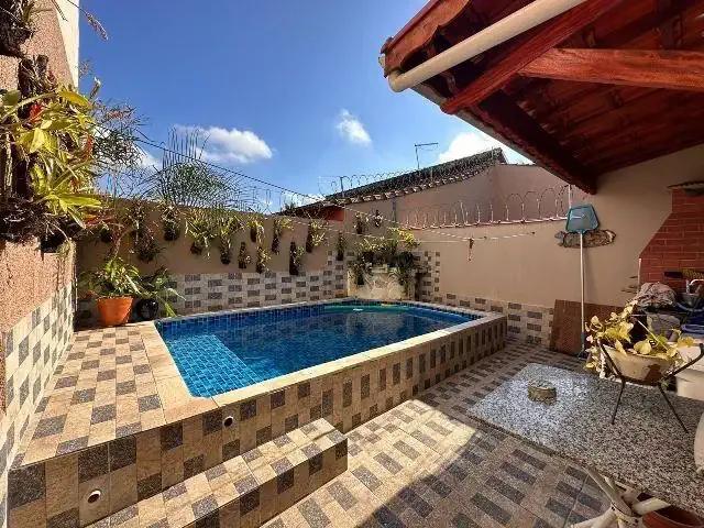 Casa / Sobrado para Venda em Peruíbe/SP Jardim Casablanca 2 Quartos