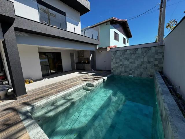 Casa / Sobrado para Venda em Peruíbe/SP Jardim Casablanca 4 Quartos