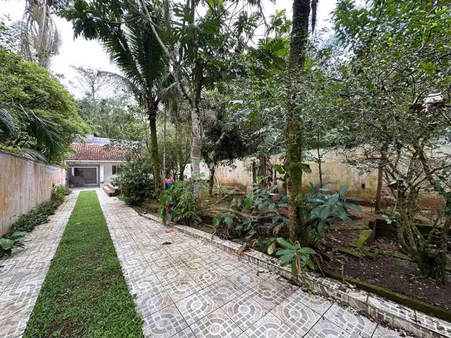Casa / Sobrado para Venda em Peruíbe/SP Jardim Europa 3 Quartos