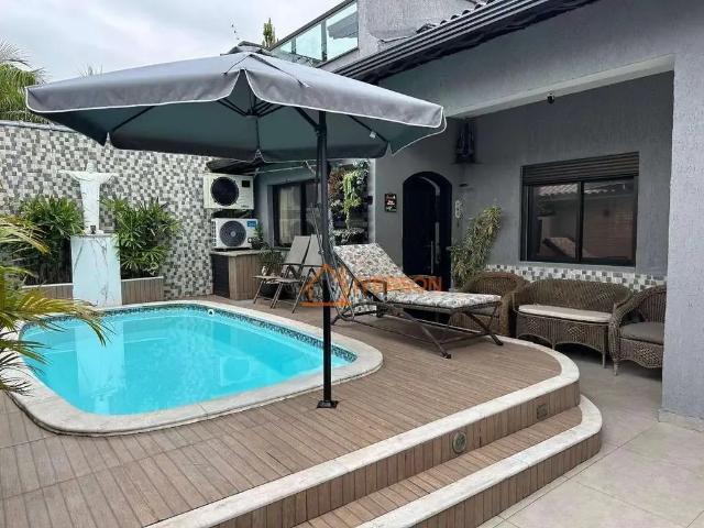 Casa / Sobrado para Venda em Peruíbe/SP Jardim Icaraíba 3 Quartos