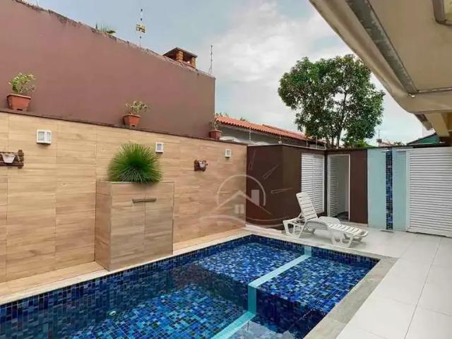Casa / Sobrado para Venda em Peruíbe/SP Jardim Imperador 4 Quartos