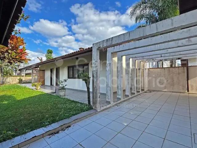 Casa / Sobrado para Venda em Peruíbe/SP Jardim Imperador 3 Quartos
