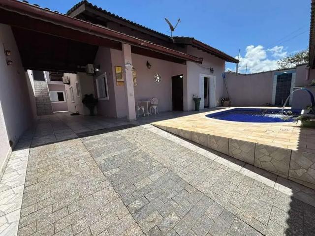 Casa / Sobrado para Venda em Peruíbe/SP Jardim Imperador 3 Quartos