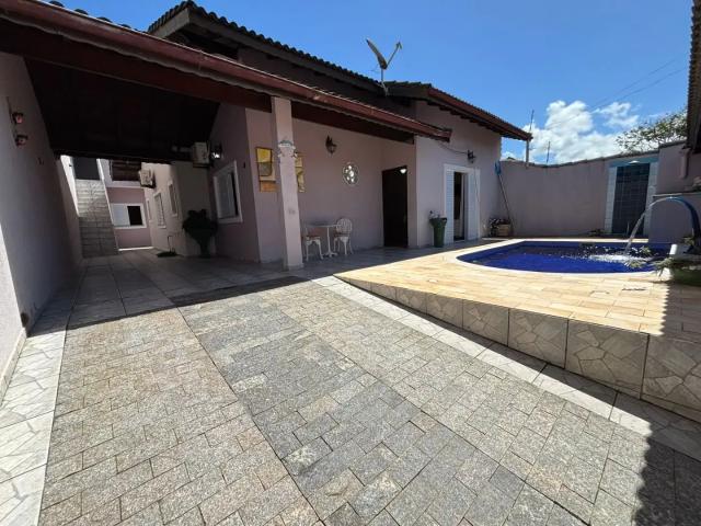 Casa / Sobrado para Venda em Peruíbe/SP Jardim Imperador 3 Quartos