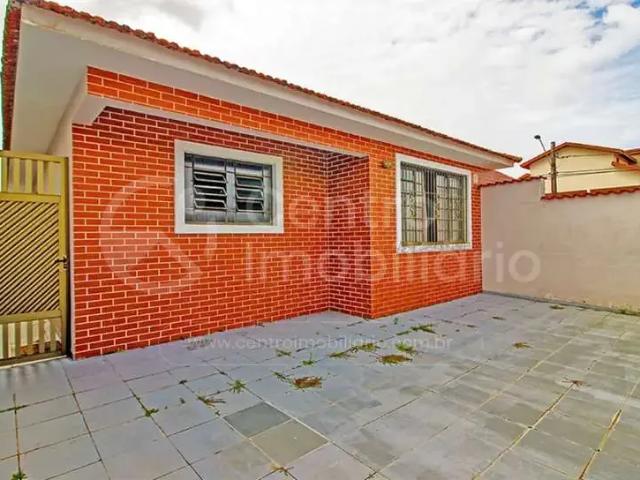 Casa / Sobrado para Venda em Peruíbe/SP Jardim Imperador 3 Quartos