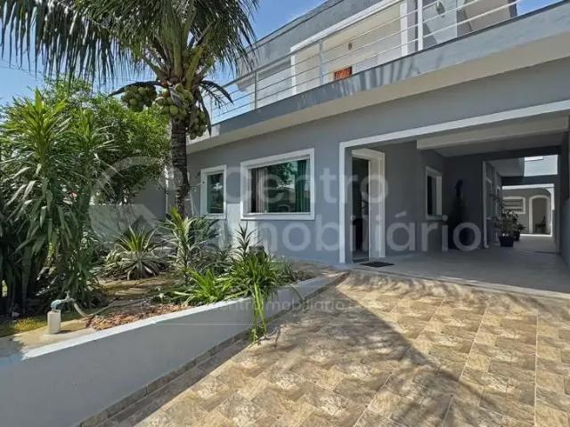 Casa / Sobrado para Venda em Peruíbe/SP Jardim Três Marias 3 Quartos