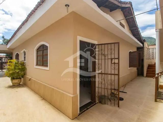 Casa / Sobrado para Venda em Peruíbe/SP Jardim Veneza 4 Quartos