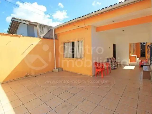 Casa / Sobrado para Venda em Peruíbe/SP Jardim Veneza 2 Quartos