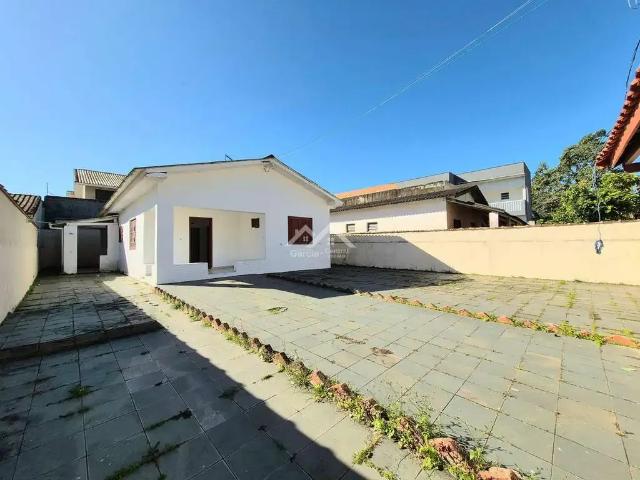 Casa / Sobrado para Venda em Peruíbe/SP Jardim Veneza 3 Quartos