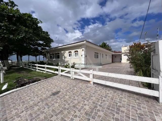 Casa / Sobrado para Venda em Peruíbe/SP Parque Balneário Oásis 4 Quartos