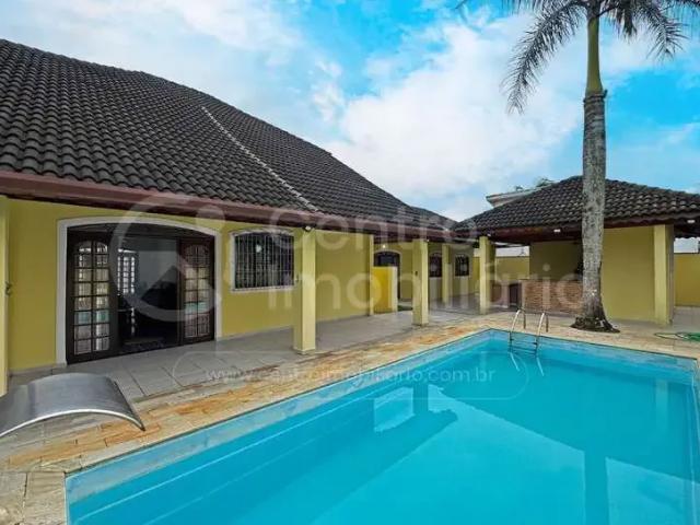 Casa / Sobrado para Venda em Peruíbe/SP Parque Balneário Oásis 4 Quartos