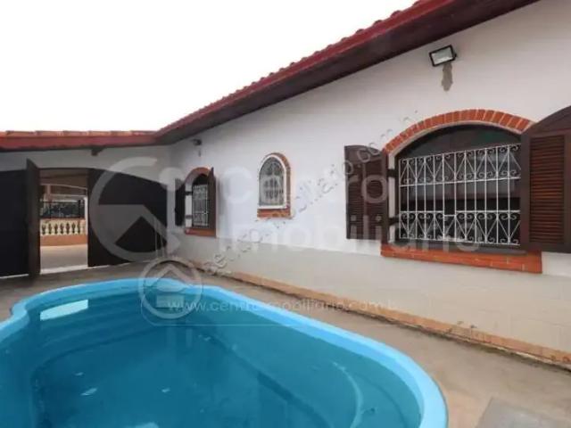 Casa / Sobrado para Venda em Peruíbe/SP Parque Balneário Oásis 2 Quartos