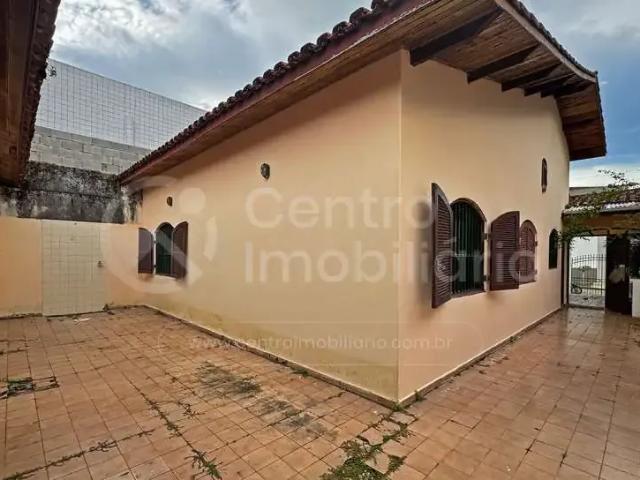 Casa / Sobrado para Venda em Peruíbe/SP Parque Balneário Oásis 3 Quartos