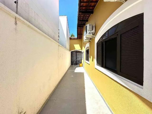 Casa / Sobrado para Venda em Peruíbe/SP Parque Balneário Oásis 3 Quartos