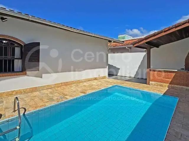 Casa / Sobrado para Venda em Peruíbe/SP Parque Balneário Oásis 3 Quartos