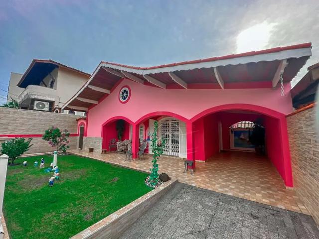 Casa / Sobrado para Venda em Peruíbe/SP Parque Balneário Oásis 3 Quartos