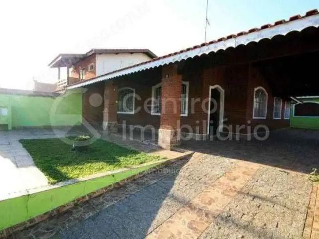 Casa / Sobrado para Venda em Peruíbe/SP Parque Balneário Oásis 3 Quartos