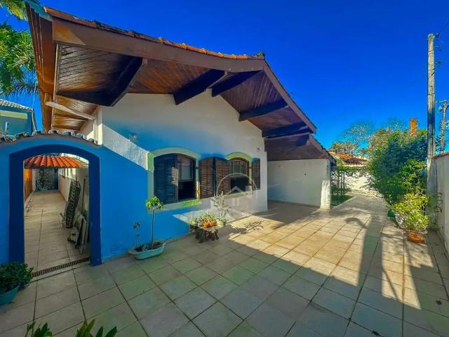 Casa / Sobrado para Venda em Peruíbe/SP Parque Balneário Oásis 3 Quartos
