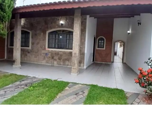 Casa / Sobrado para Venda em Peruíbe/SP Parque Balneário Oásis 3 Quartos