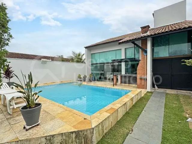 Casa / Sobrado para Venda em Peruíbe/SP Parque Balneário Oásis 3 Quartos