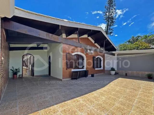 Casa / Sobrado para Venda em Peruíbe/SP Parque Balneário Oásis 3 Quartos