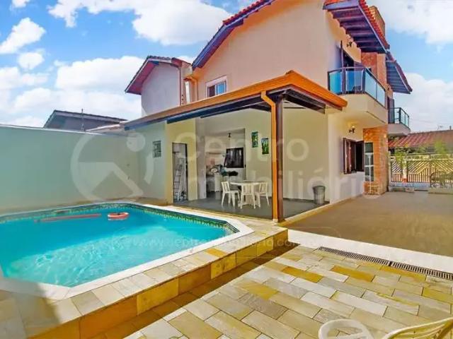 Casa / Sobrado para Venda em Peruíbe/SP Parque Balneário Oásis 3 Quartos