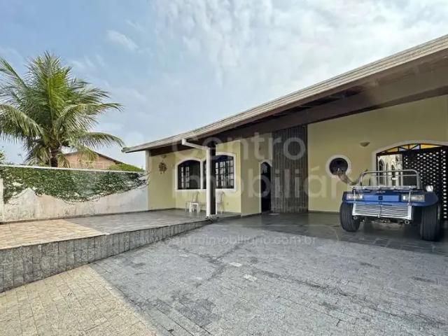 Casa / Sobrado para Venda em Peruíbe/SP Parque Balneário Oásis 3 Quartos