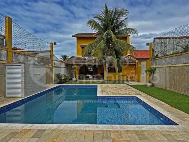Casa / Sobrado para Venda em Peruíbe/SP Parque Balneário Oásis 3 Quartos