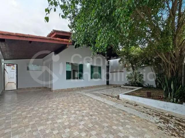 Casa / Sobrado para Venda em Peruíbe/SP Parque Balneário Oásis 3 Quartos