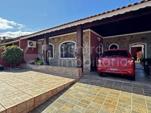 Casa / Sobrado para Venda em Peruíbe/SP Parque Balneário Oásis 3 Quartos