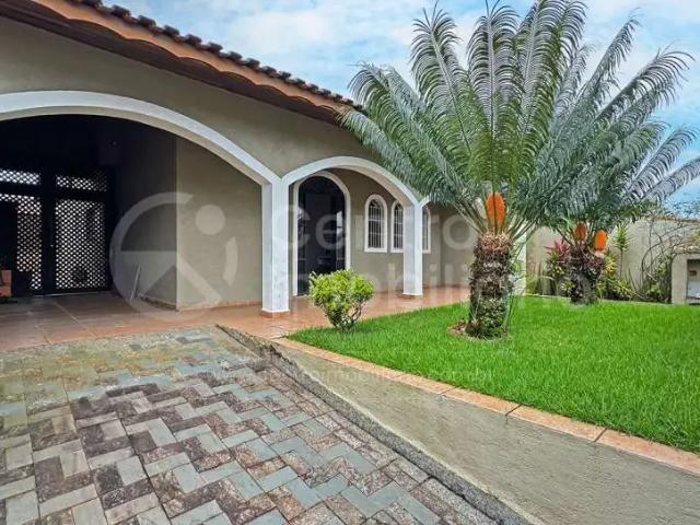 Casa / Sobrado para Venda em Peruíbe/SP Parque Balneário Oásis 3 Quartos
